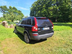 Melns Volvo XC90 2006 Preiļi, ar dzinēja tilpumu 2.40 L un nobraukumu 497 tūkst. km par 3700 €, foto  vietnē AUTOMOTO.COM.LV