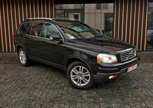 Black Volvo XC90 2006 in Riga, with an engine capacity of 2.40 L and mileage of 385 thousand km for 5190 €, photo 18 on AUTOMOTO.COM.LV
