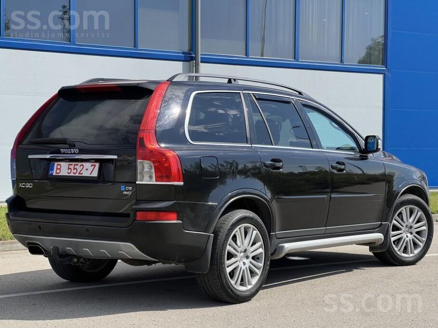 Melns Volvo XC90 2006 Rēzekne, ar dzinēja tilpumu 2.40 L un nobraukumu 352 tūkst. km par 7790 €, foto 5 vietnē AUTOMOTO.COM.LV