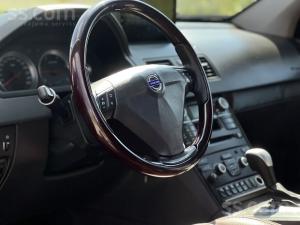 Melns Volvo XC90 2006 Rēzekne, ar dzinēja tilpumu 2.40 L un nobraukumu 352 tūkst. km par 7790 €, foto 10 vietnē AUTOMOTO.COM.LV