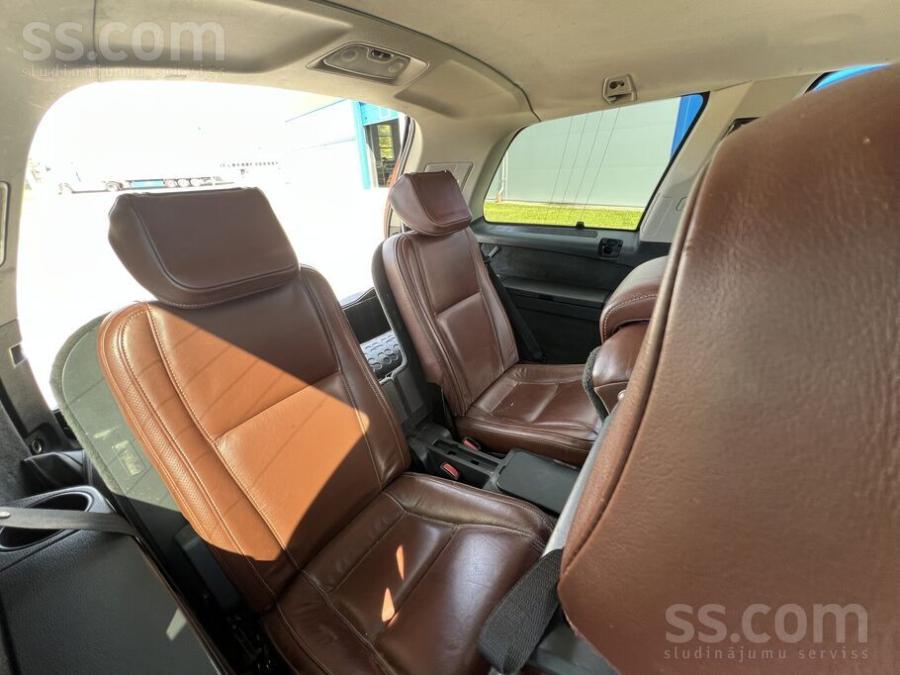 Melns Volvo XC90 2006 Rēzekne, ar dzinēja tilpumu 2.40 L un nobraukumu 352 tūkst. km par 7790 €, foto 14 vietnē AUTOMOTO.COM.LV