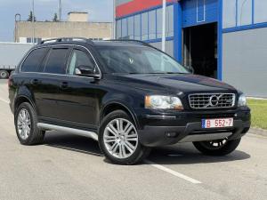 Black Volvo XC90 2006 in Rezekne, with an engine capacity of 2.40 L and mileage of 352 thousand km for 7790 €, photo 4 on AUTOMOTO.COM.LV