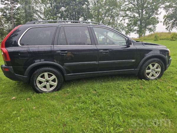 Melns Volvo XC90 2006 Valmiera, ar dzinēja tilpumu 2.40 L un nobraukumu 445 tūkst. km par 2000 €, foto 1 vietnē AUTOMOTO.COM.LV