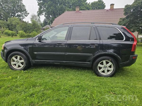 Melns Volvo XC90 2006 Valmiera, ar dzinēja tilpumu 2.40 L un nobraukumu 445 tūkst. km par 2000 €, foto 3 vietnē AUTOMOTO.COM.LV