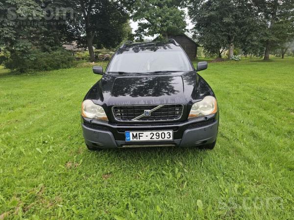 Melns Volvo XC90 2006 Valmiera, ar dzinēja tilpumu 2.40 L un nobraukumu 445 tūkst. km par 2000 €, foto 4 vietnē AUTOMOTO.COM.LV