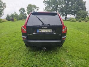 Melns Volvo XC90 2006 Valmiera, ar dzinēja tilpumu 2.40 L un nobraukumu 445 tūkst. km par 2000 €, foto 3 vietnē AUTOMOTO.COM.LV