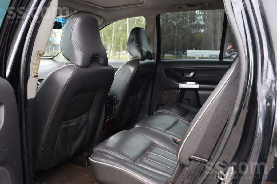 Melns Volvo XC90 2006 Rīga, ar dzinēja tilpumu 2.40 L un nobraukumu 331 tūkst. km par 2890 €, foto 14 vietnē AUTOMOTO.COM.LV