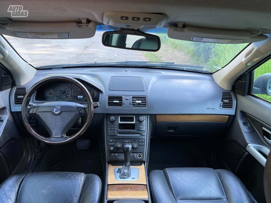 Melns Volvo XC90 2006 Klaipėda, ar dzinēja tilpumu 2.90 L un nobraukumu 206 tūkst. km par 1495 €, foto 5 vietnē AUTOMOTO.COM.LV