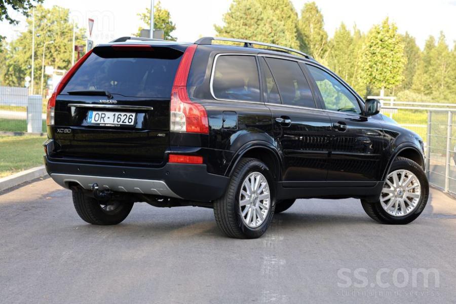 Black Volvo XC90 2006 in Jelgava, with an engine capacity of 2.40 L and mileage of 0 thousand km for 7500 €, photo 5 on AUTOMOTO.COM.LV