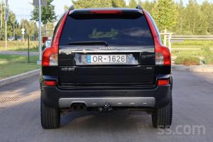 Black Volvo XC90 2006 in Jelgava, with an engine capacity of 2.40 L and mileage of 0 thousand km for 7500 €, photo 6 on AUTOMOTO.COM.LV