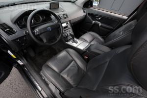 Black Volvo XC90 2006 in Jelgava, with an engine capacity of 2.40 L and mileage of 0 thousand km for 7500 €, photo 9 on AUTOMOTO.COM.LV