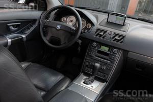Black Volvo XC90 2006 in Jelgava, with an engine capacity of 2.40 L and mileage of 0 thousand km for 7500 €, photo 14 on AUTOMOTO.COM.LV