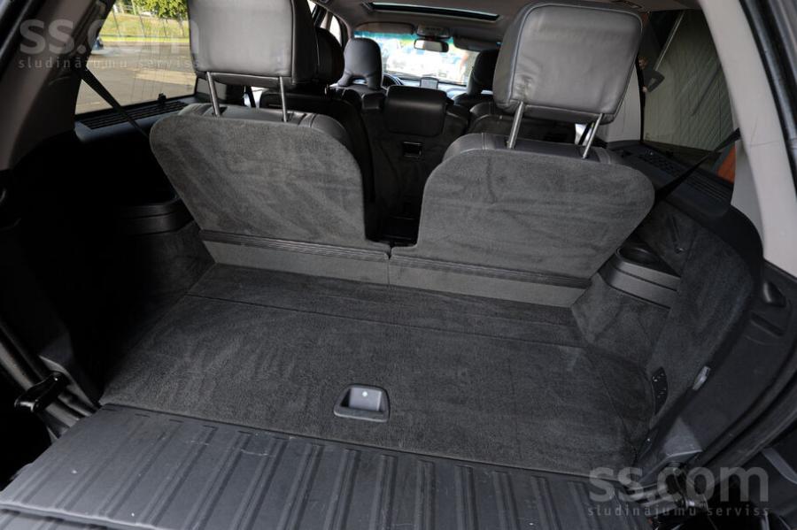 Black Volvo XC90 2006 in Jelgava, with an engine capacity of 2.40 L and mileage of 0 thousand km for 7500 €, photo 28 on AUTOMOTO.COM.LV
