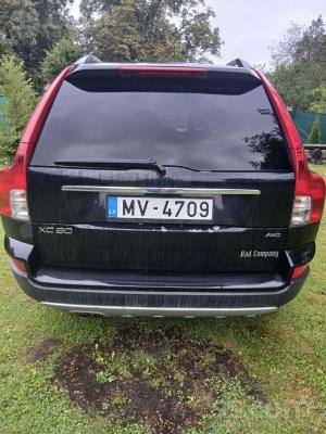 Melns Volvo XC90 2006 Jelgava, ar dzinēja tilpumu 2.40 L un nobraukumu 385 tūkst. km par 4650 €, foto 3 vietnē AUTOMOTO.COM.LV