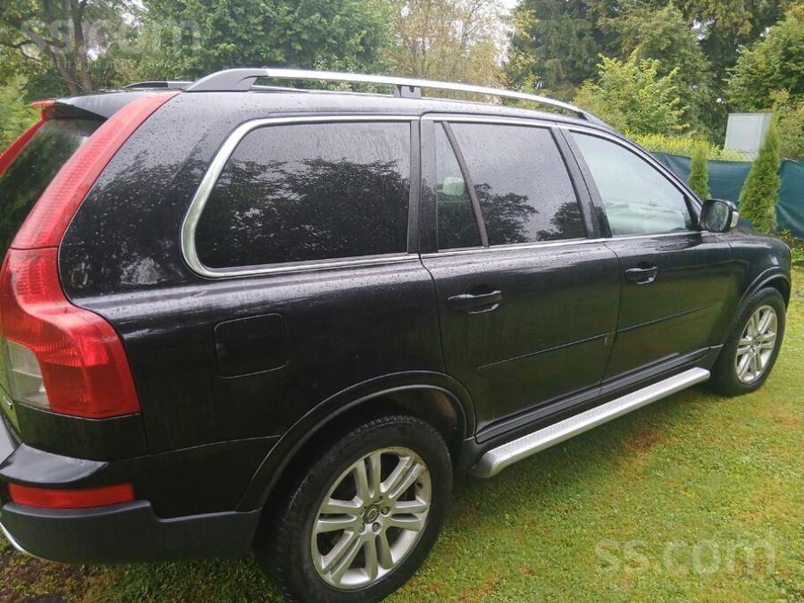 Melns Volvo XC90 2006 Jelgava, ar dzinēja tilpumu 2.40 L un nobraukumu 385 tūkst. km par 4650 €, foto 9 vietnē AUTOMOTO.COM.LV