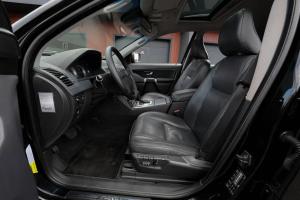 Black Volvo XC90 2006 in Jelgava, with an engine capacity of 2.40 L and mileage of 288 thousand km for 7500 €, photo 8 on AUTOMOTO.COM.LV