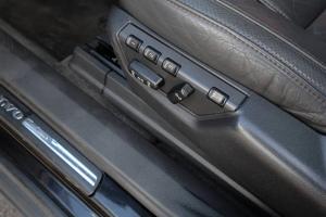 Black Volvo XC90 2006 in Jelgava, with an engine capacity of 2.40 L and mileage of 288 thousand km for 7500 €, photo 26 on AUTOMOTO.COM.LV