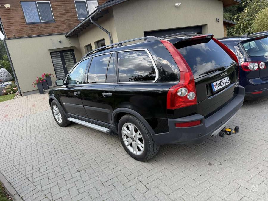 Melns Volvo XC90 2006 Kauņa, ar dzinēja tilpumu 2.92 L un nobraukumu 300 tūkst. km par 1350 €, foto 6 vietnē AUTOMOTO.COM.LV