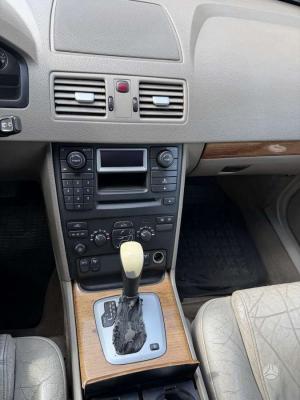 Melns Volvo XC90 2006 Kauņa, ar dzinēja tilpumu 2.92 L un nobraukumu 300 tūkst. km par 1350 €, foto 9 vietnē AUTOMOTO.COM.LV