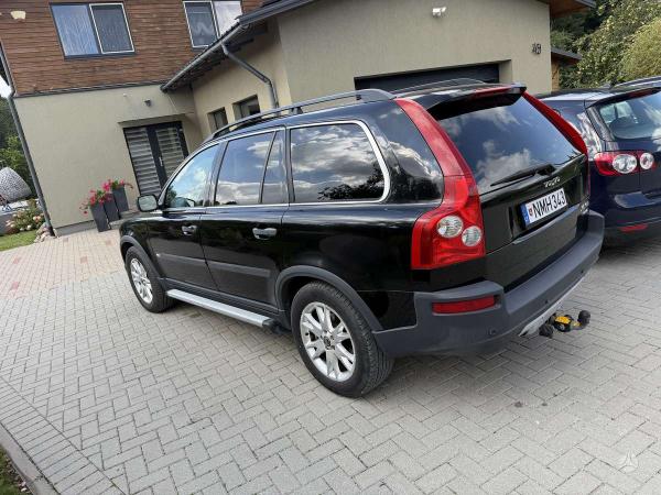 Volvo XC90 2006 Kauņa vietnē Melns Volvo XC90 2006 Kauņa, ar dzinēja tilpumu 2.92 L un nobraukumu 300 tūkst. km par 1350 €, foto 6 vietnē AUTOMOTO.COM.LV
