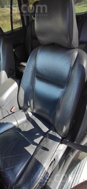 Melns Volvo XC90 2006 Madona, ar dzinēja tilpumu 2.50 L un nobraukumu 378 tūkst. km par 3650 €, foto 3 vietnē AUTOMOTO.COM.LV