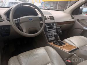Melns Volvo XC90 2006 Rīga, ar dzinēja tilpumu 2.40 L un nobraukumu 272 tūkst. km par 4200 €, foto 10 vietnē AUTOMOTO.COM.LV