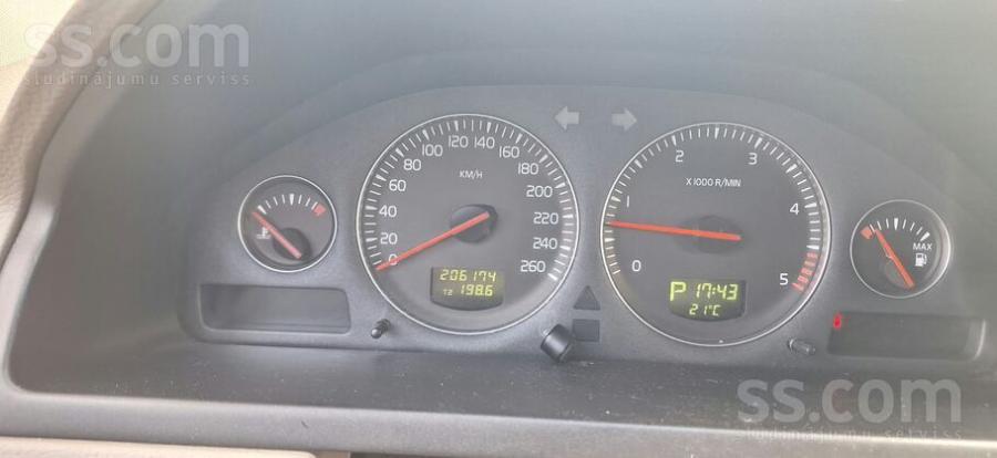 Melns Volvo XC90 2006 Rīga, ar dzinēja tilpumu 2.40 L un nobraukumu 206 tūkst. km par 5200 €, foto 6 vietnē AUTOMOTO.COM.LV
