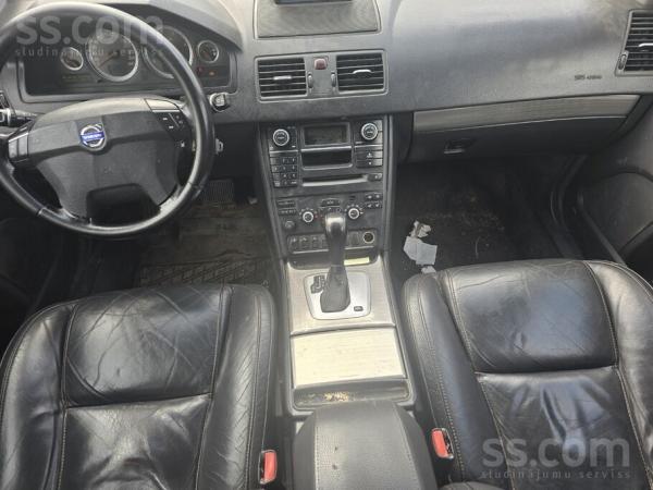 Вольво ХС90 2006 в Рига на AUTOMOTO.COM.LV Черный Вольво ХС90 2006 в Рига, объемом двигателя 2.40 л и пробегом 0 тыс. км за 3200 €, фото 9 на AUTOMOTO.COM.LV
