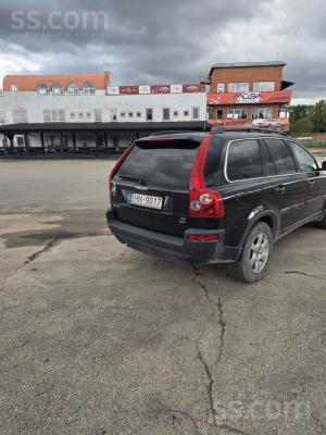 Melns Volvo XC90 2006 Bauska, ar dzinēja tilpumu 2.40 L un nobraukumu 334 tūkst. km par 2950 €, foto 8 vietnē AUTOMOTO.COM.LV