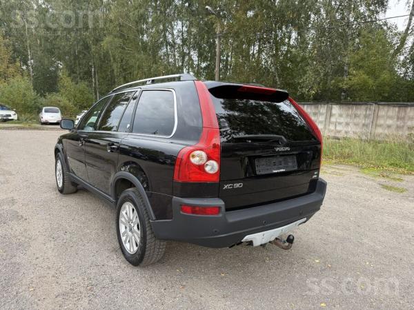 Melns Volvo XC90 2006 Rīga, ar dzinēja tilpumu 2.40 L un nobraukumu 285 tūkst. km par 5780 €, foto 4 vietnē AUTOMOTO.COM.LV
