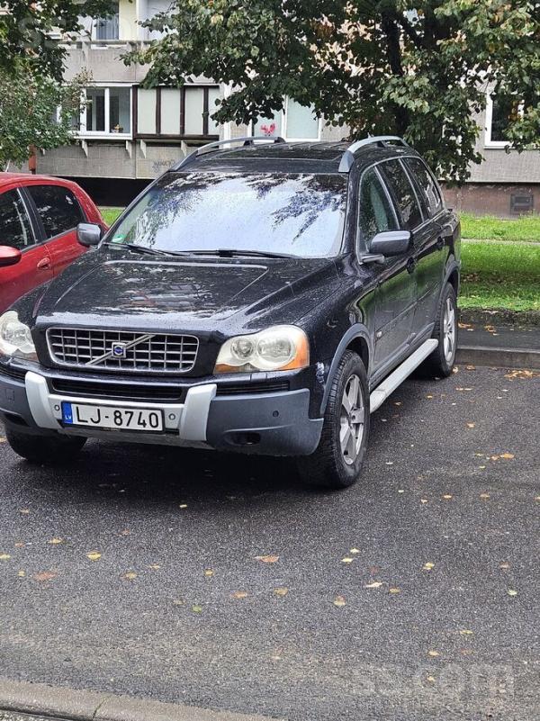 Melns Volvo XC90 2006 Rīga, ar dzinēja tilpumu 2.40 L un nobraukumu 332 tūkst. km par 3000 €, foto 1 vietnē AUTOMOTO.COM.LV