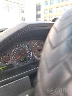 Melns Volvo XC90 2006 Jelgava, ar dzinēja tilpumu 2.40 L un nobraukumu 286 tūkst. km par 5000 €, foto 10 vietnē AUTOMOTO.COM.LV