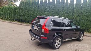 Black Volvo XC90 2006 in Riga, with an engine capacity of 2.40 L and mileage of 310 thousand km for 6900 €, photo 8 on AUTOMOTO.COM.LV