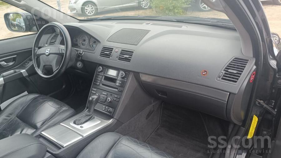 Melns Volvo XC90 2006 Rīga, ar dzinēja tilpumu 2.40 L un nobraukumu 278 tūkst. km par 5500 €, foto 10 vietnē AUTOMOTO.COM.LV