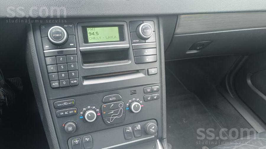Melns Volvo XC90 2006 Rīga, ar dzinēja tilpumu 2.40 L un nobraukumu 278 tūkst. km par 5500 €, foto 12 vietnē AUTOMOTO.COM.LV