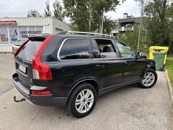 Melns Volvo XC90 2006 Rīga, ar dzinēja tilpumu 2.40 L un nobraukumu 336 tūkst. km par 3900 €, foto 1 vietnē AUTOMOTO.COM.LV