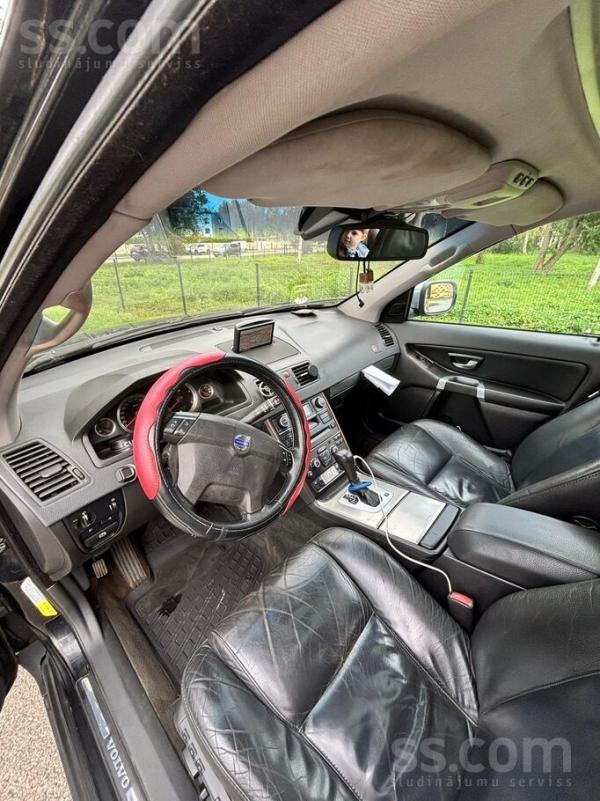 Melns Volvo XC90 2006 Rīga, ar dzinēja tilpumu 2.40 L un nobraukumu 336 tūkst. km par 3900 €, foto 9 vietnē AUTOMOTO.COM.LV
