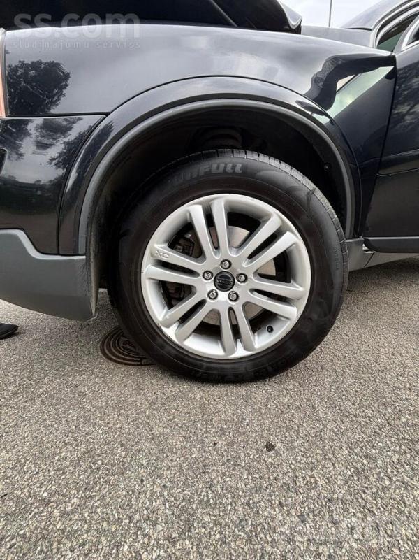 Melns Volvo XC90 2006 Rīga, ar dzinēja tilpumu 2.40 L un nobraukumu 336 tūkst. km par 3900 €, foto 10 vietnē AUTOMOTO.COM.LV