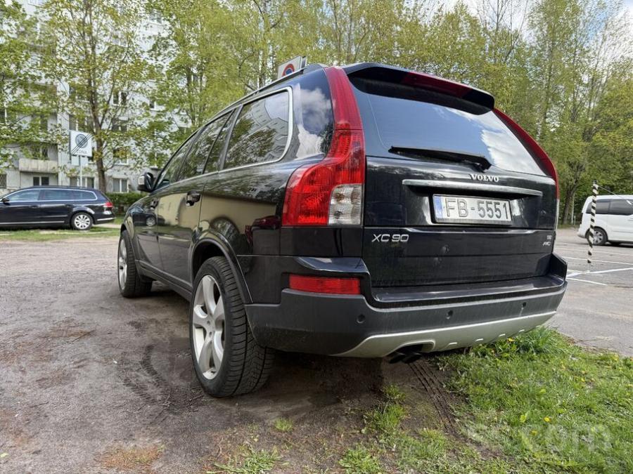 Melns Volvo XC90 2007 Rīga, ar dzinēja tilpumu 3.20 L un nobraukumu 307 tūkst. km par 5100 €, foto 17 vietnē AUTOMOTO.COM.LV
