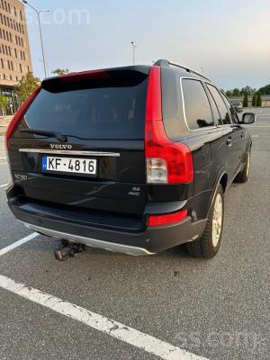 Black Volvo XC90 2007 in Riga, with an engine capacity of 3.20 L and mileage of 437 thousand km for 2950 €, photo 2 on AUTOMOTO.COM.LV