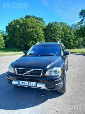 Black Volvo XC90 2007 in Saldus, with an engine capacity of 2.40 L and mileage of 274 thousand km for 5000 €, photo 4 on AUTOMOTO.COM.LV