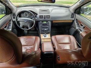 Melns Volvo XC90 2007 Rīga, ar dzinēja tilpumu 2.40 L un nobraukumu 359 tūkst. km par 4950 €, foto 3 vietnē AUTOMOTO.COM.LV