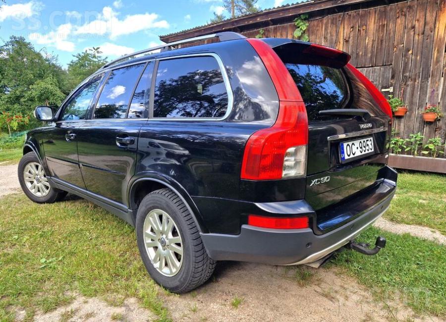 Melns Volvo XC90 2007 Rīga, ar dzinēja tilpumu 2.40 L un nobraukumu 359 tūkst. km par 4950 €, foto 9 vietnē AUTOMOTO.COM.LV