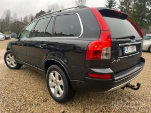 Black Volvo XC90 2007 in Kuldiga, with an engine capacity of 2.40 L and mileage of 304 thousand km for 6290 €, photo 3 on AUTOMOTO.COM.LV