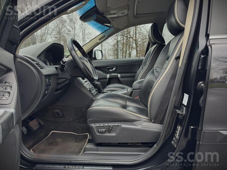 Melns Volvo XC90 2007 Jūrmala, ar dzinēja tilpumu 2.40 L un nobraukumu 0 tūkst. km par 7495 €, foto 14 vietnē AUTOMOTO.COM.LV