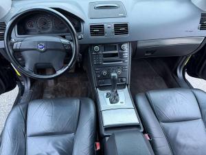 Melns Volvo XC90 2007 Marijampole, ar dzinēja tilpumu 2.40 L un nobraukumu 345 tūkst. km par 5999 €, foto 14 vietnē AUTOMOTO.COM.LV
