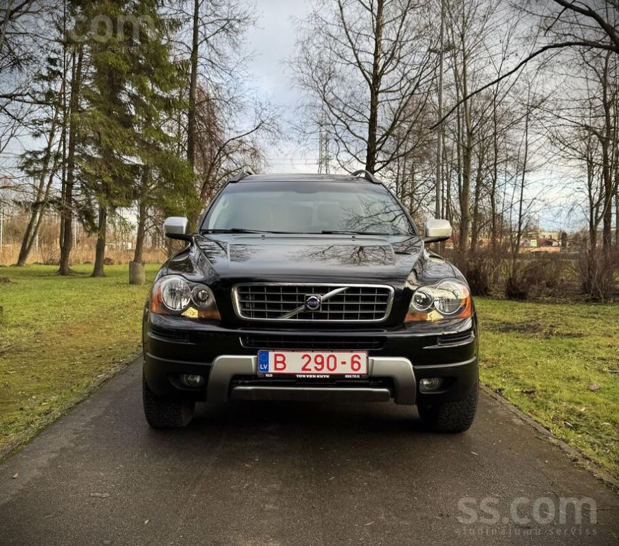 Black Volvo XC90 2007 in Jurmala, with an engine capacity of 2.40 L and mileage of 305 thousand km for 6450 €, photo 21 on AUTOMOTO.COM.LV