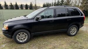 Black Volvo XC90 2007 in Kretinga, with an engine capacity of 2.40 L and mileage of 247 thousand km for 5500 €, photo 8 on AUTOMOTO.COM.LV