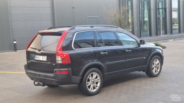 Melns Volvo XC90 2007 Viļņa, ar dzinēja tilpumu 2.40 L un nobraukumu 370 tūkst. km par 4300 €, foto 3 vietnē AUTOMOTO.COM.LV