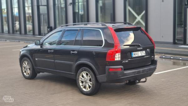 Melns Volvo XC90 2007 Viļņa, ar dzinēja tilpumu 2.40 L un nobraukumu 370 tūkst. km par 4300 €, foto 4 vietnē AUTOMOTO.COM.LV